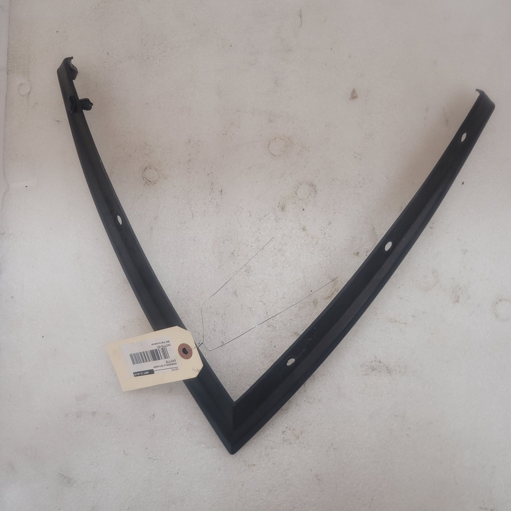 WINDSHIELD RETAINER | MIC Parts